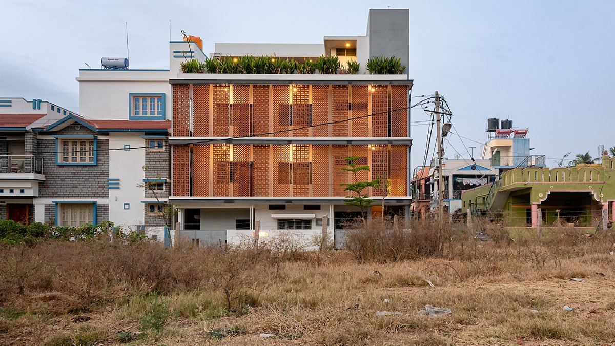 The Radical Makeover House | Sudaiva Studio - ArchiDiaries