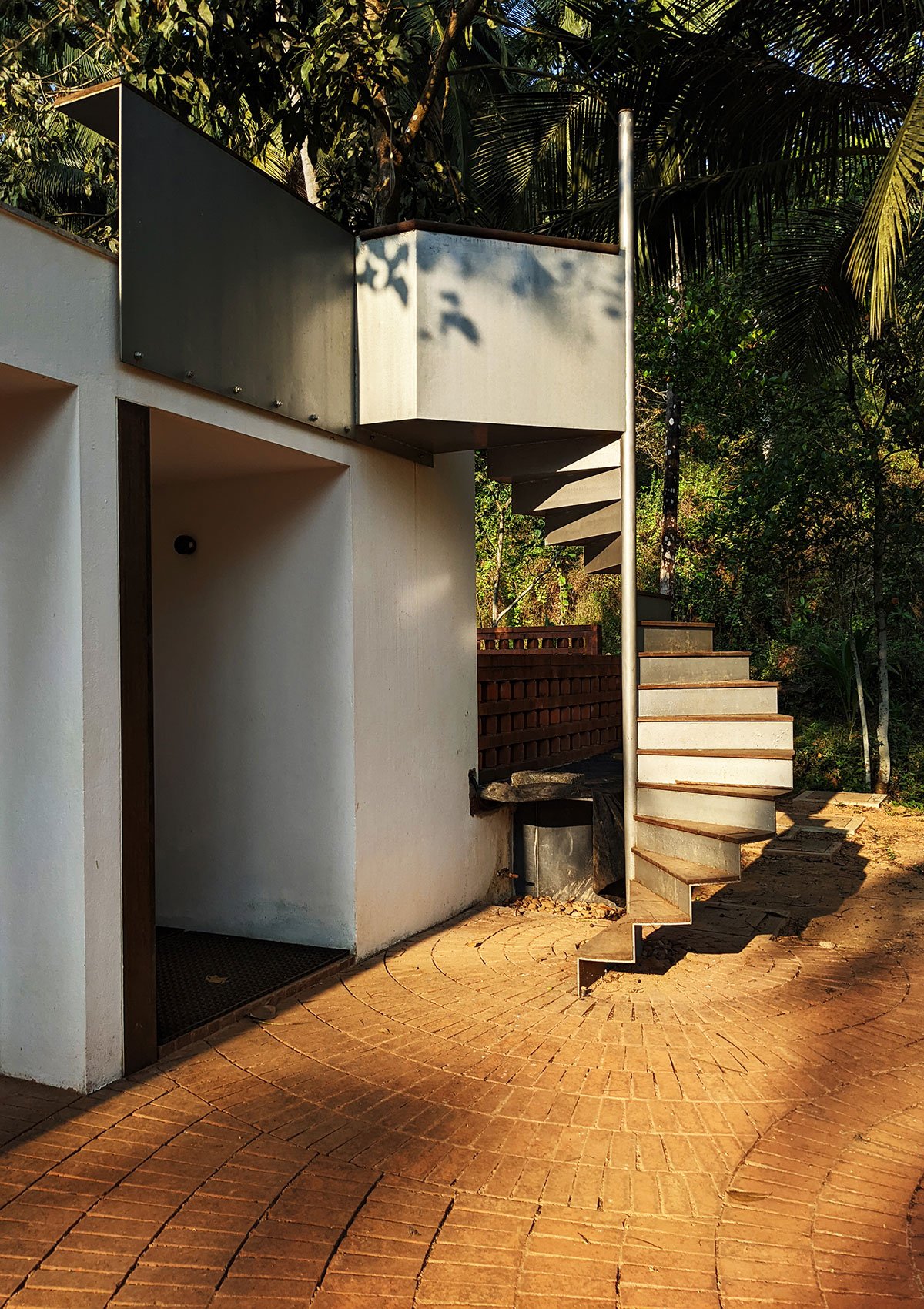 Moon House | Girish Dariyav Karnawat, Architect - ArchiDiaries