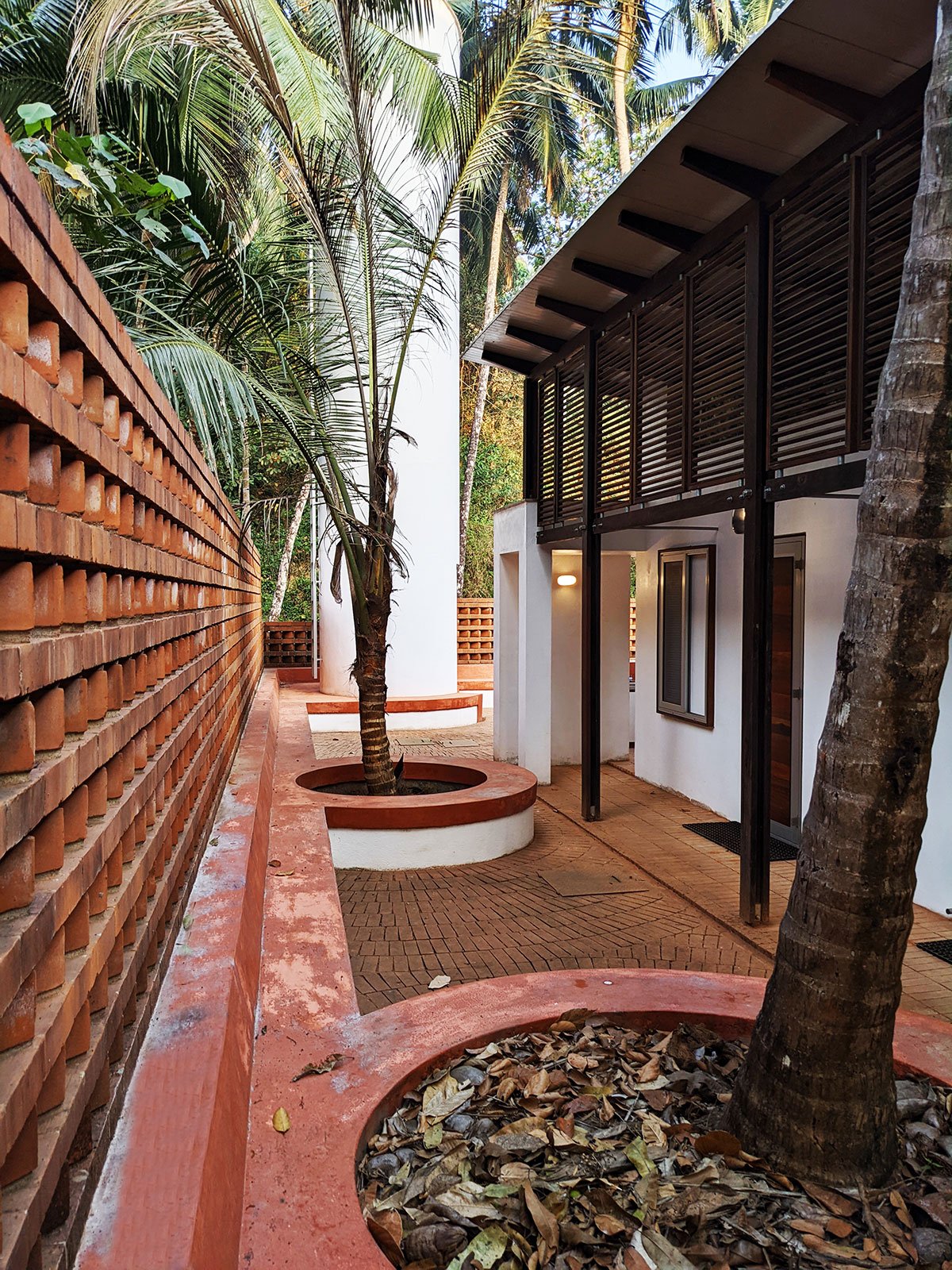 Moon House | Girish Dariyav Karnawat, Architect - ArchiDiaries