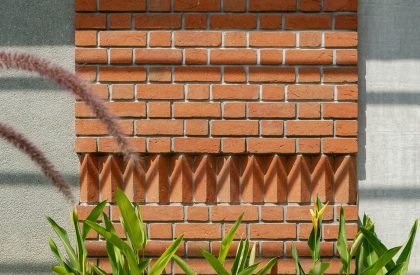 Chitrakut - An Extended Family Cluster- Faliyu | AANGAN Architects ...